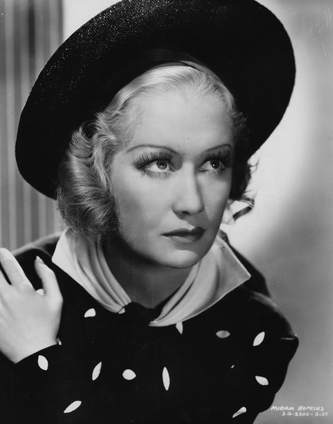 It's The Pictures That Got Small ...: THE FRIDAY GLAMOUR 15!