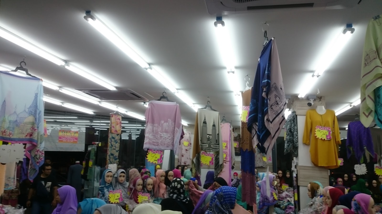Knowledge Seeker of Modern Style: MUAZ Wholesale Emporium JOHOR
