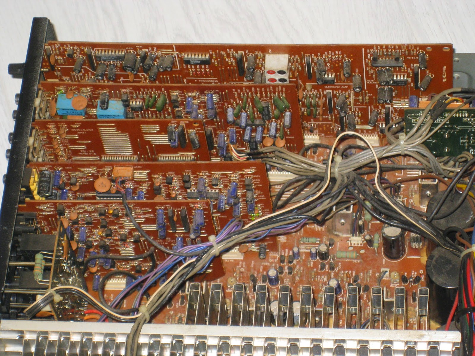 Infrequent Sound [sex.tex] technology: Quadral Logic Five Digital Surround AV Master Amplifier ...