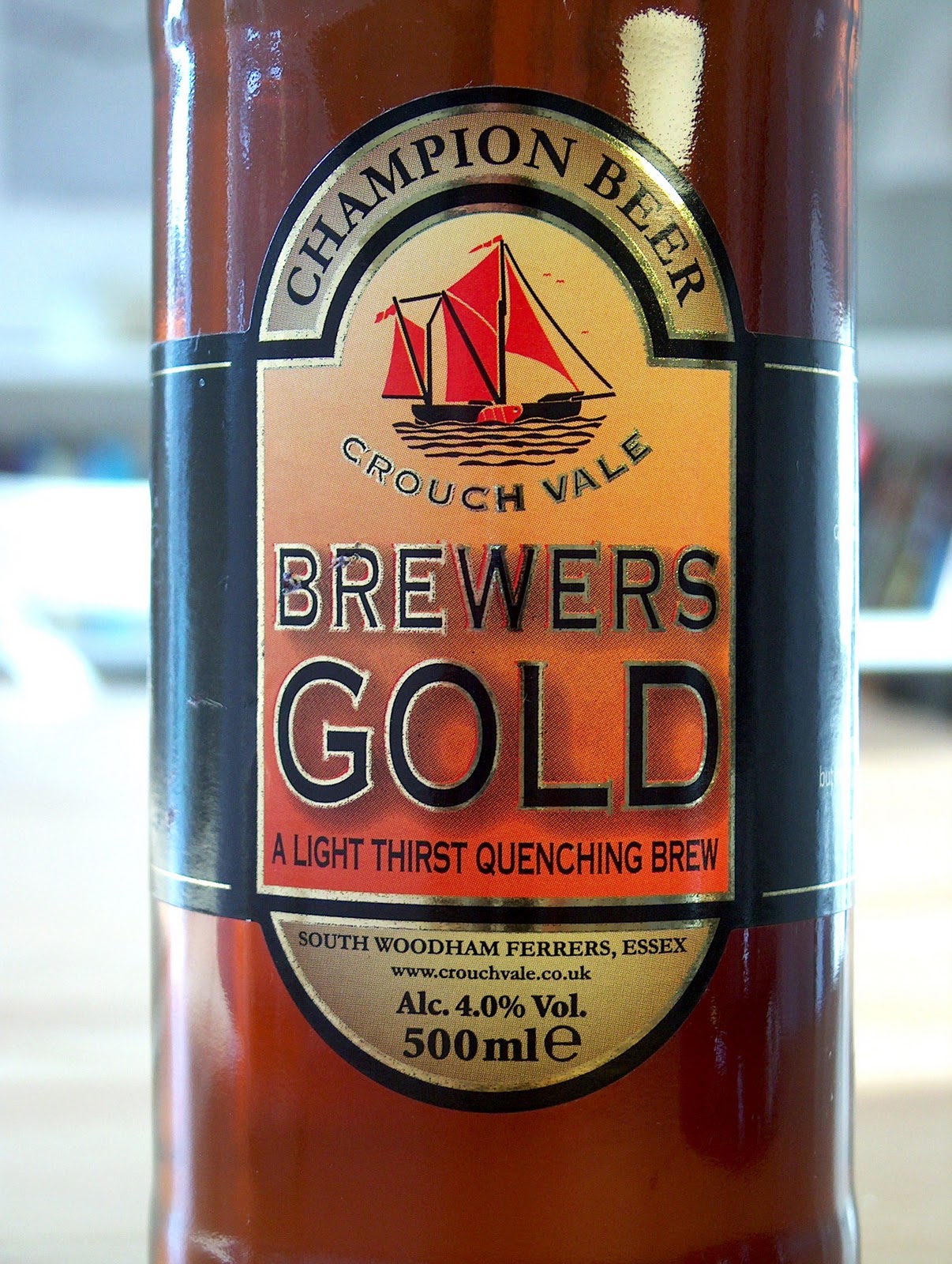 The Bottled Beer Year: Day 135, Beer 135 - Crouch Vale's "Brewer's Gold'
