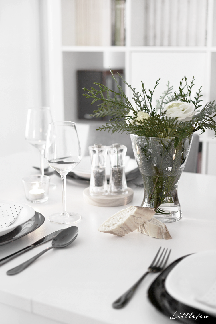 Littlefew.com - Interiors & Lifestyle by Laura López: BLACK-STAR TABLE ...