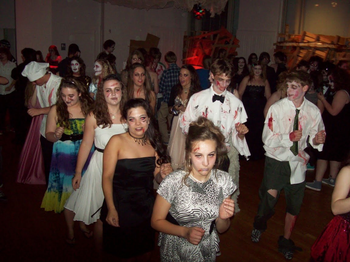 Zombie Club: Zombie Prom