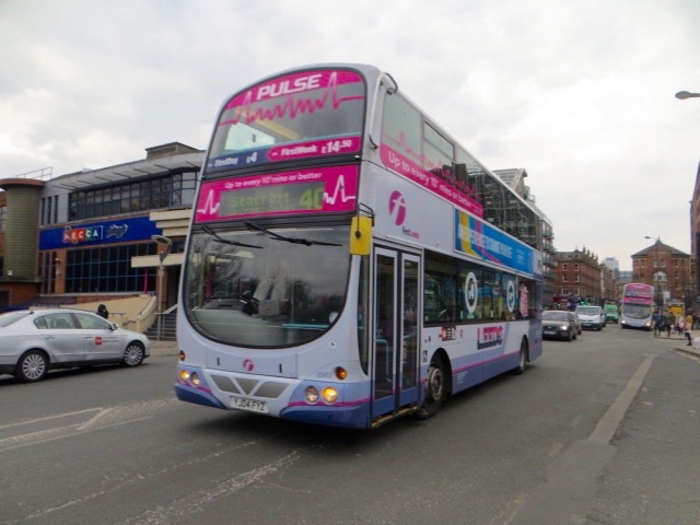 North West Bus Cam: Leeds: York Street: Outside The Bus Station