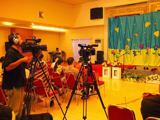 Standarisasi Produksi Program Televisi - ZOE Production