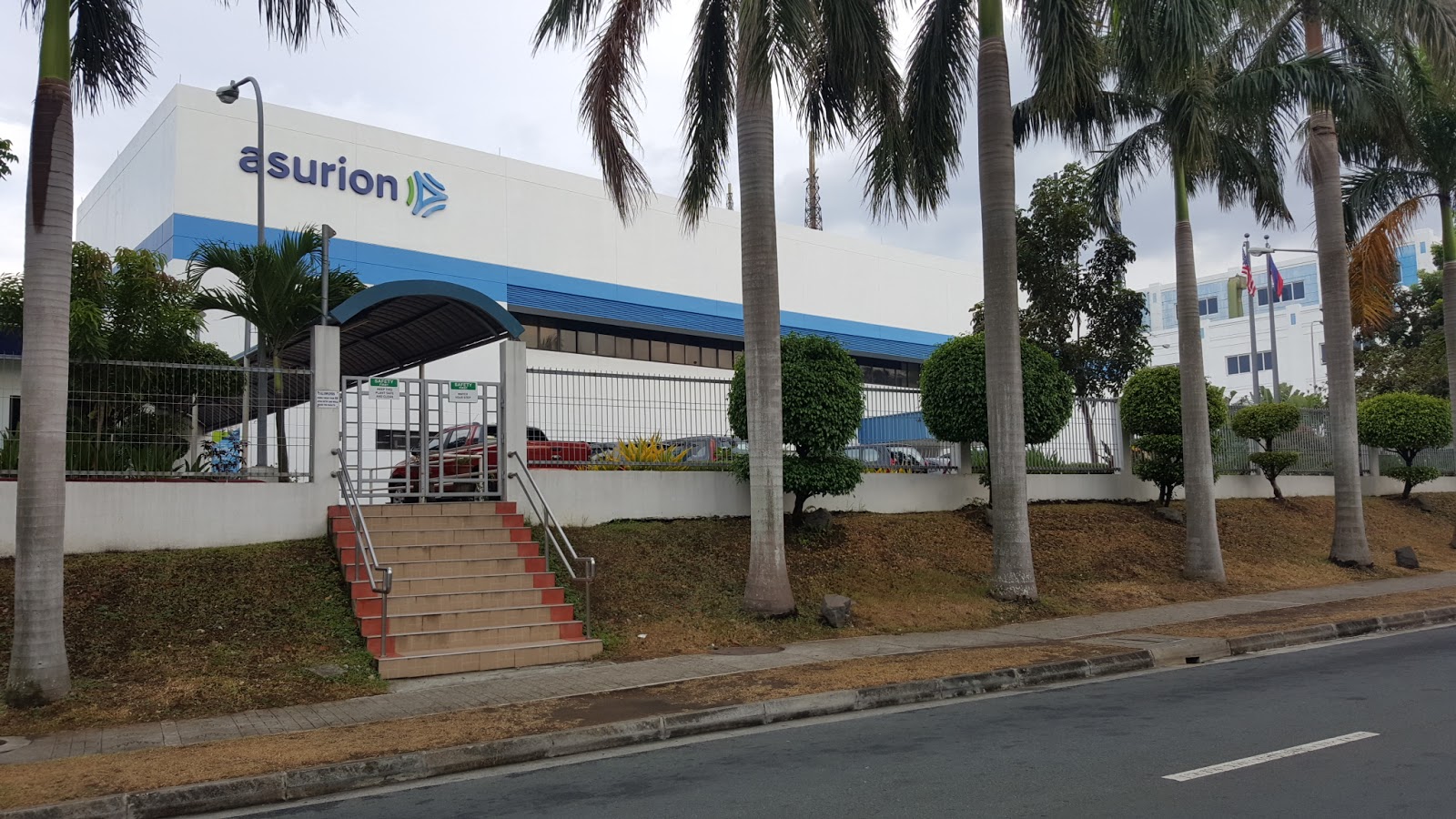 Life in a Call Center: Bringing Awesome UK Call Center Work ...