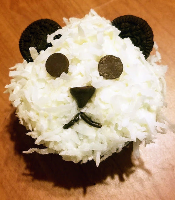 Sasaki Time: Disneynature’s Born In China – Panda Cupcakes by Kristen ...