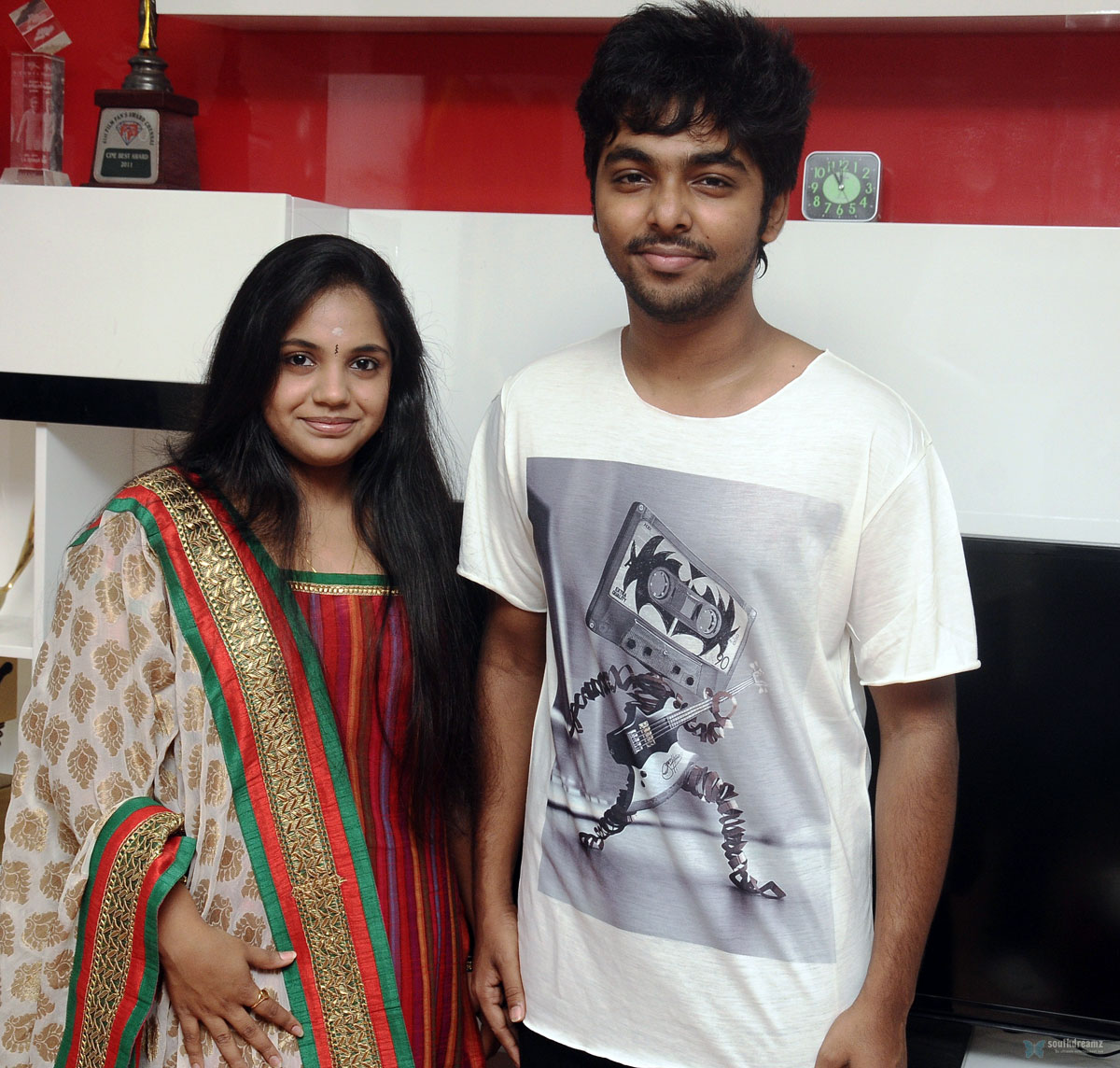 Music Composer GV Prakash Fiancee Singer Saindhavi