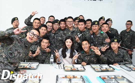 DIA spends a day volunteering at the army