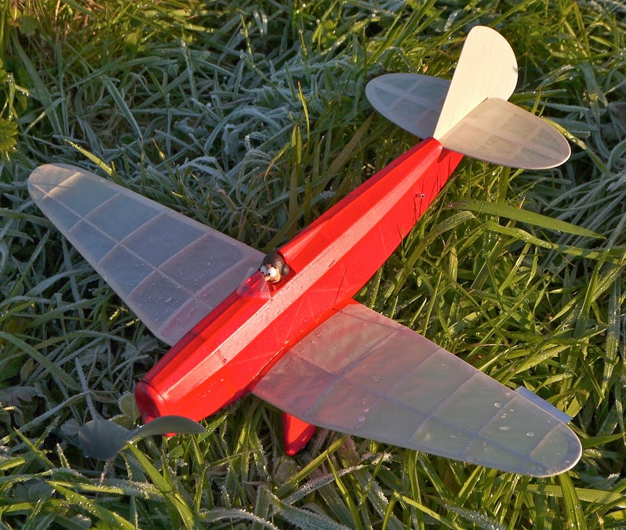 Free Flight -Vintage model airplane- cars-model retro avion et voiture ...