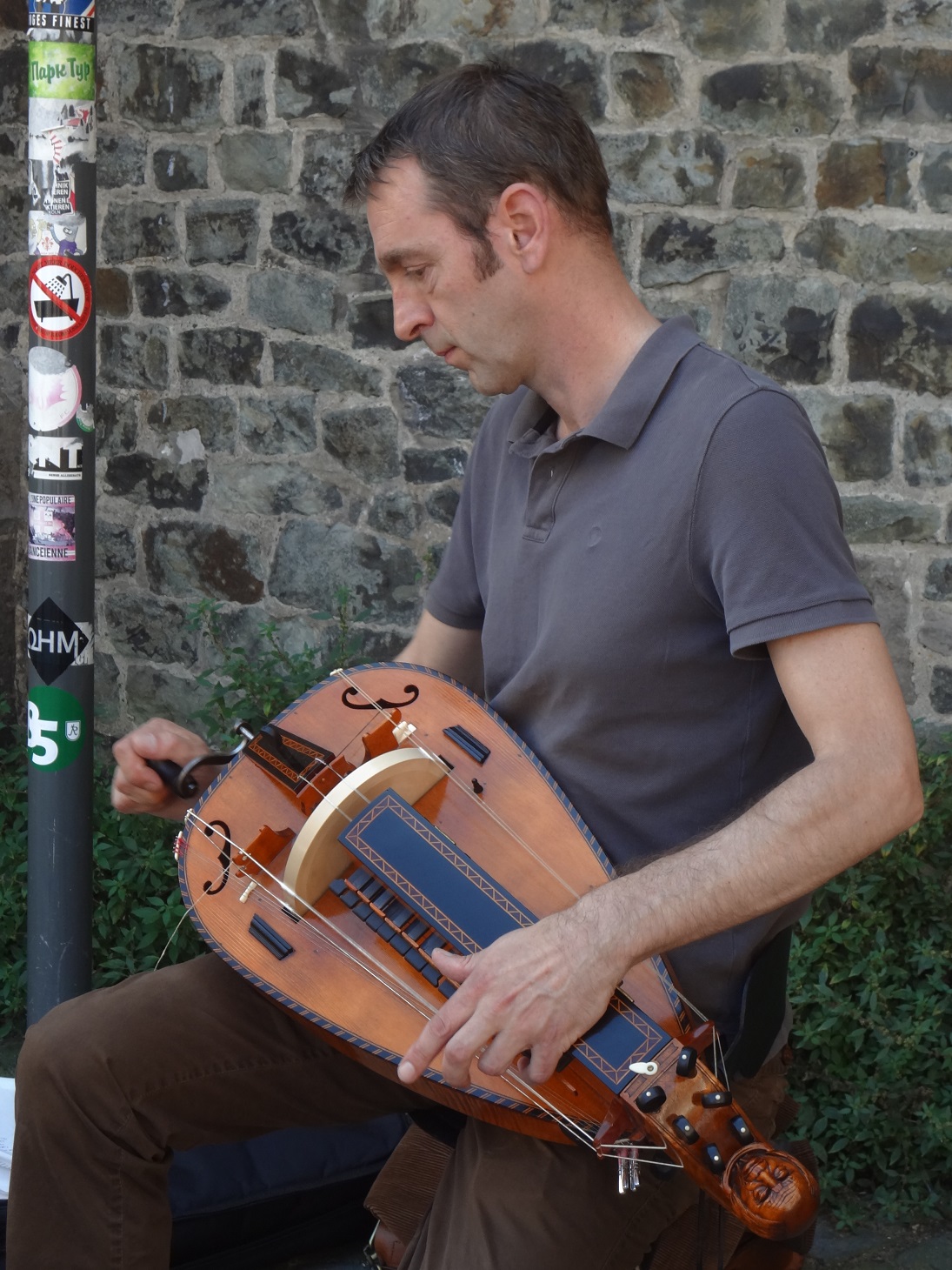AM KATAT BASH - A Kiwi on the move: The Hurdy Gurdy Man