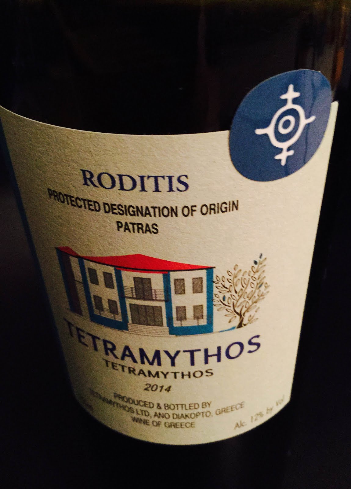 A Walk on the Wine Side: Wine of the Week: Domaine Tetramythos 2014 Roditis