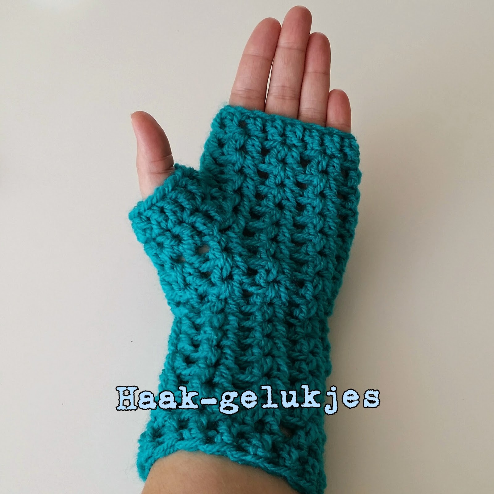 Haak-gelukjes: Polswarmers gratis patroon (free pattern)