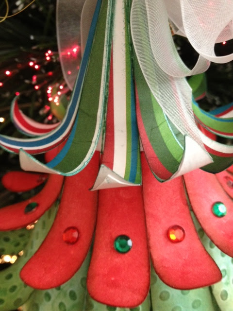 Paper Craft Creations: 3D Hanging Christmas Tree Ornament