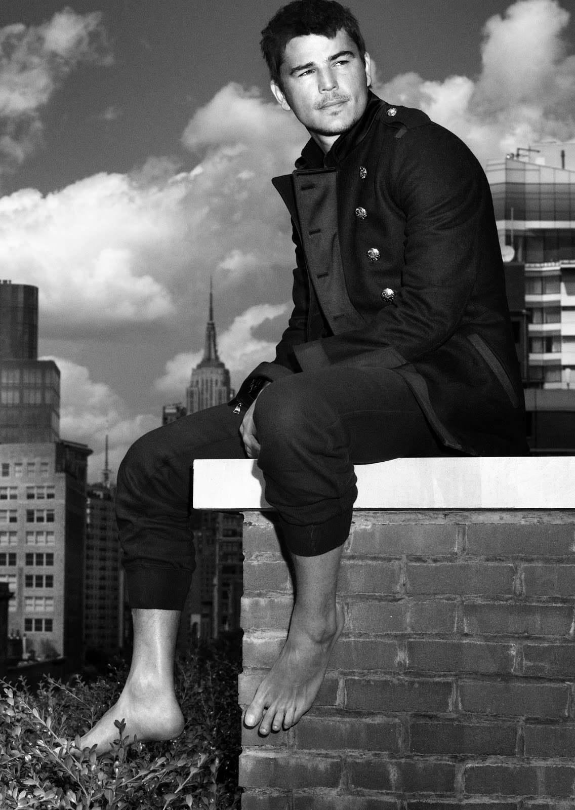 Only Feet: Josh Hartnett