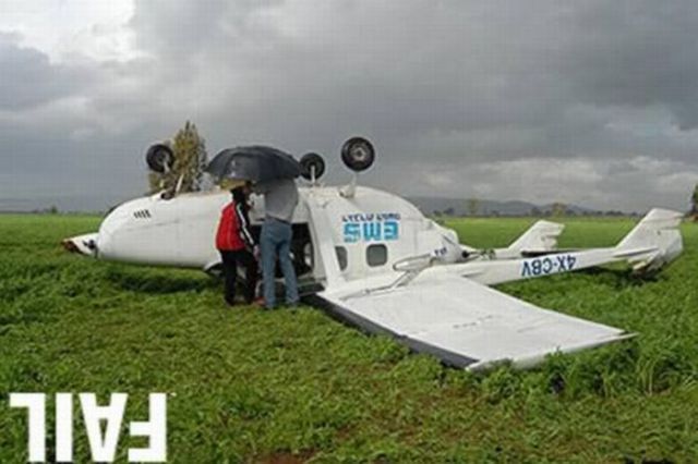 Kumpulan foto-foto pesawat terbang ketika gagal landing - Foto dan ...