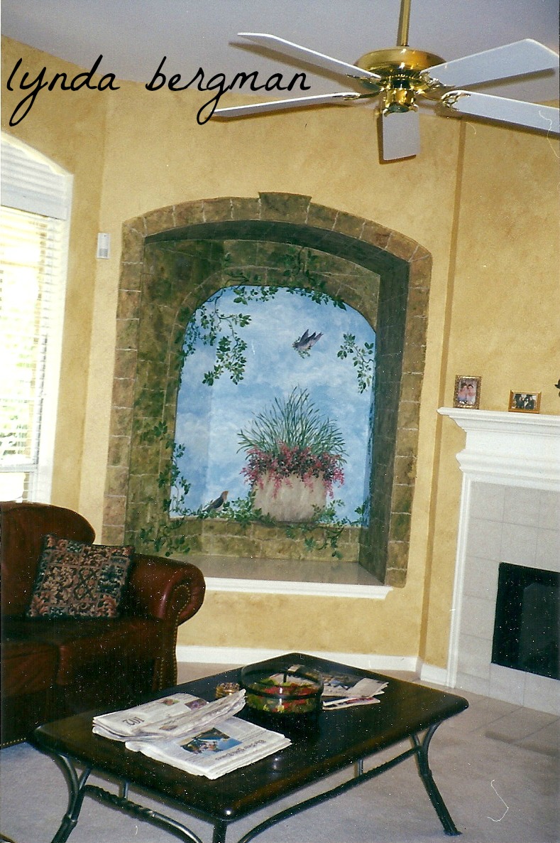 LYNDA BERGMAN DECORATIVE ARTISAN