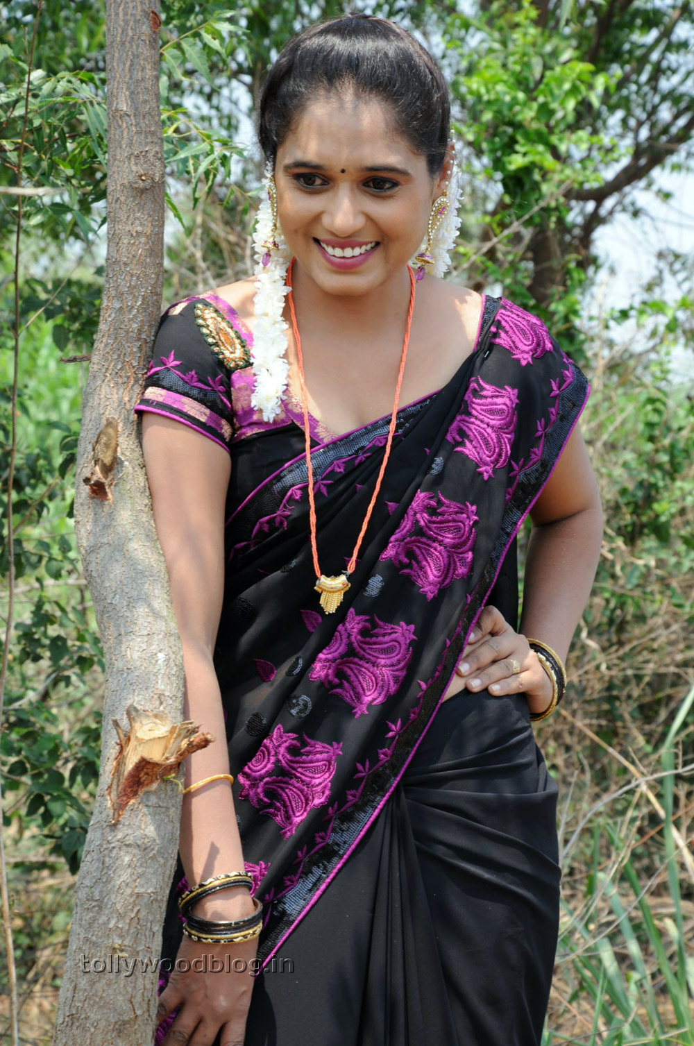 Geeta Pallavi Photos from Kharjuram Movie