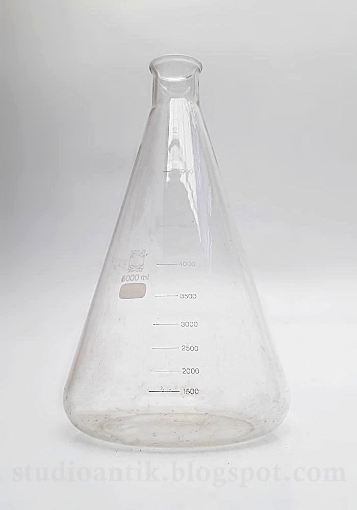 STUDIO ANTIQUE: VINTAGE LABORATORY GLASSWARE ERLENMEYER DURAN - GELAS ...