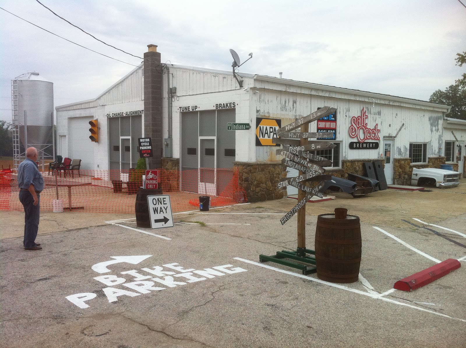 The Potable Curmudgeon: The Salt Creek Brewery in Needmore, Indiana.