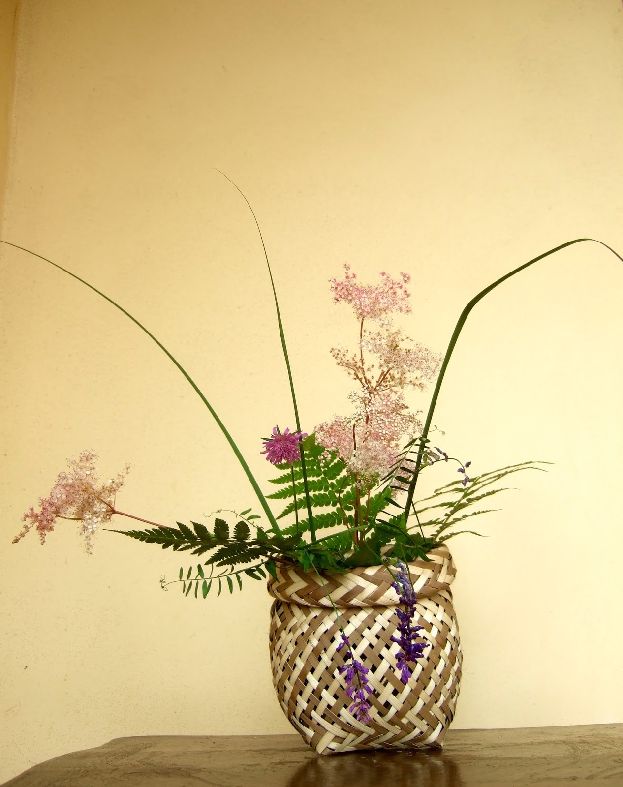 TRAVEL IN A GARDEN: The Art of Chabana: June.