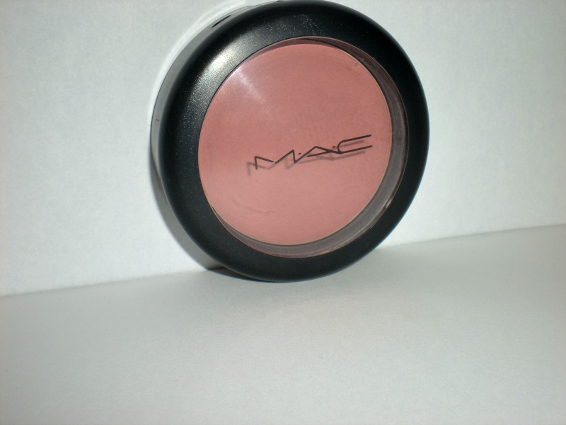 Beauty and the Flaws: Mac Mocha Blush swatches & mini review