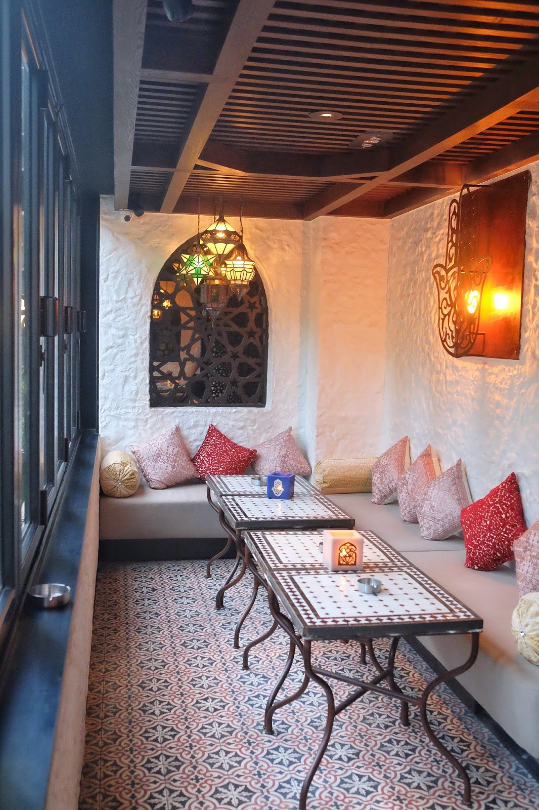 EAT hard PLAY hard: Lilya Moroccan Lounge & Bar － 北非摩洛哥異國風酒廊酒吧