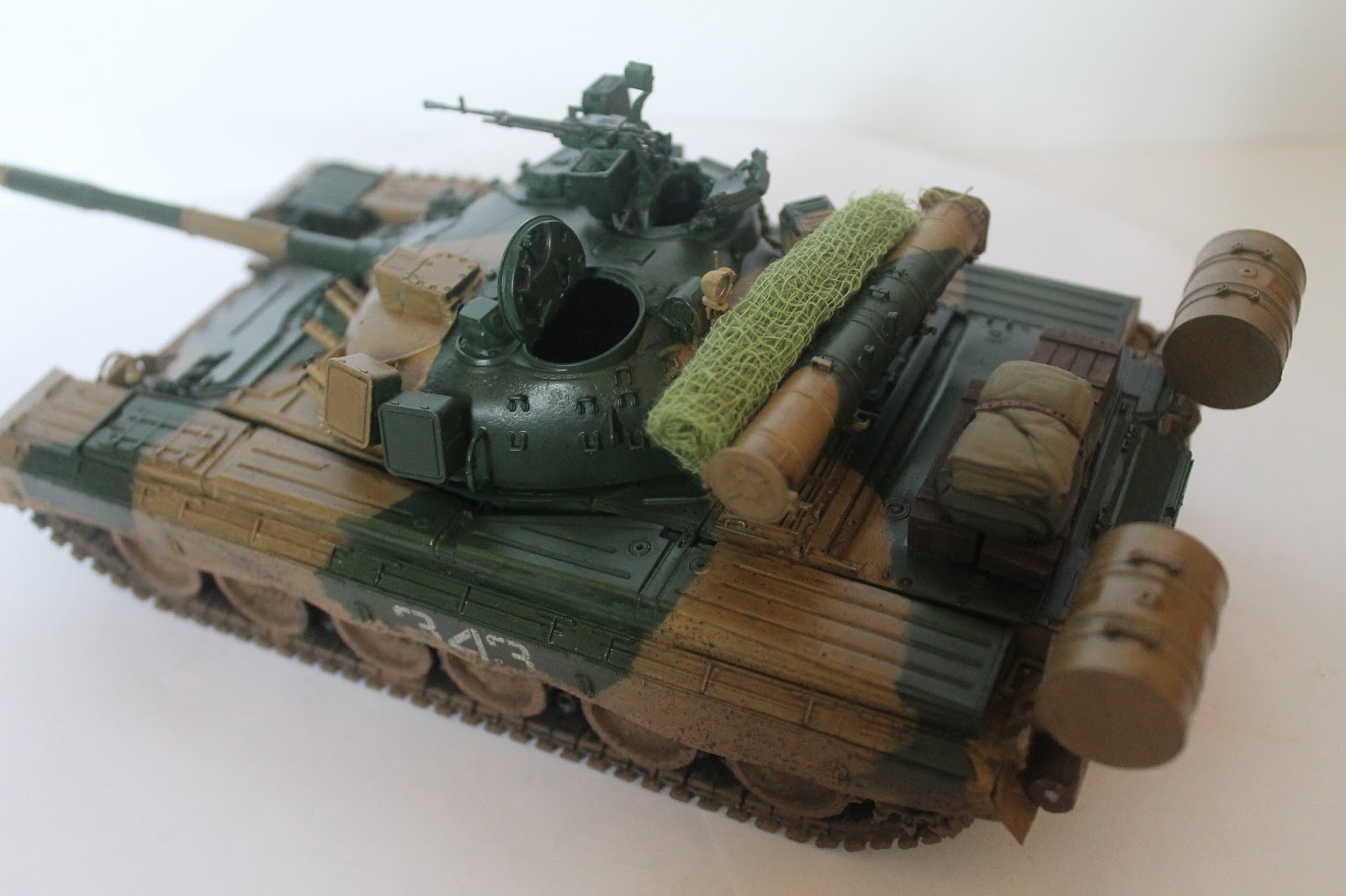 Dan's model blog: RUSSIAN T-80 MAIN BATTLE TANK
