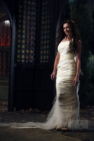 SNEAK PEEK : Sneak Peek "Munsters" Reboot "Mockingbird Lane"