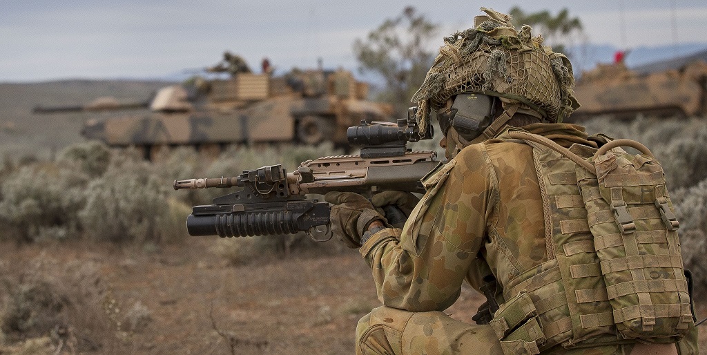 STRATEGIE & TECHNIK: Alles Gute, AUG - 40 Jahre Sturmgewehr 77