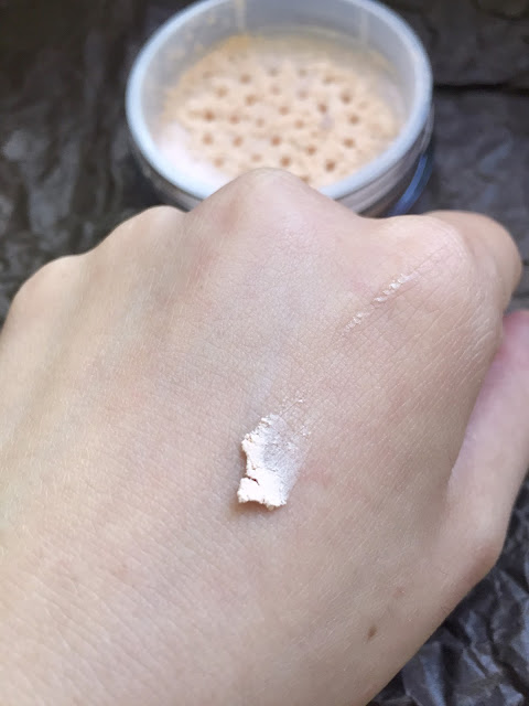 Makeup Secret: Covermark「Sheer Powder 蜜粉 + Moisture Clear Base 柔滑美肌滋潤底霜 ...