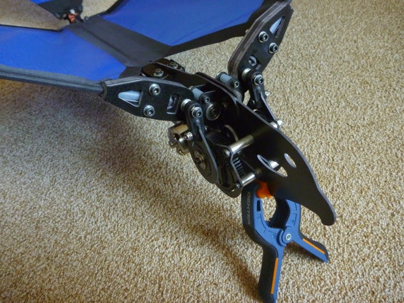 France ORNITHOPTERE - Oiseau Radiocommandé (rc ornithopter bird)