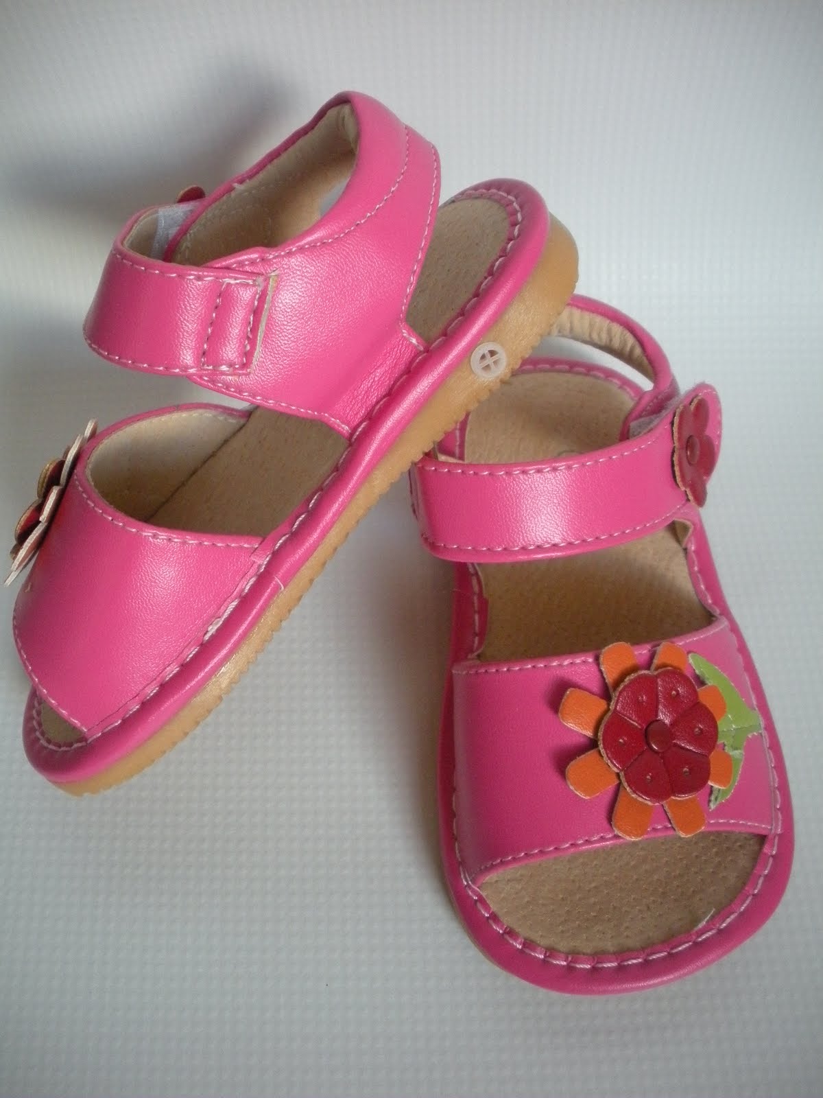 Squeaky Shoes for Tiny Tots: Girls Squeaky Sandals