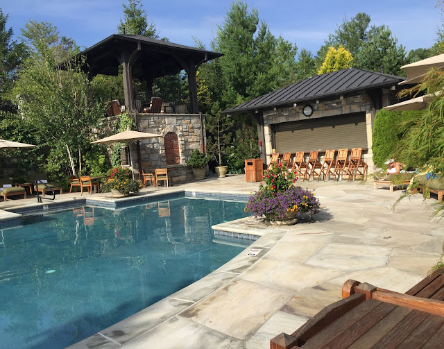 Romancing the Home: The Old Edwards Inn and Spa