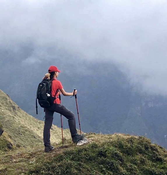 White Wolf : Aboriginal teen plants the Aboriginal flag on the world’s ...