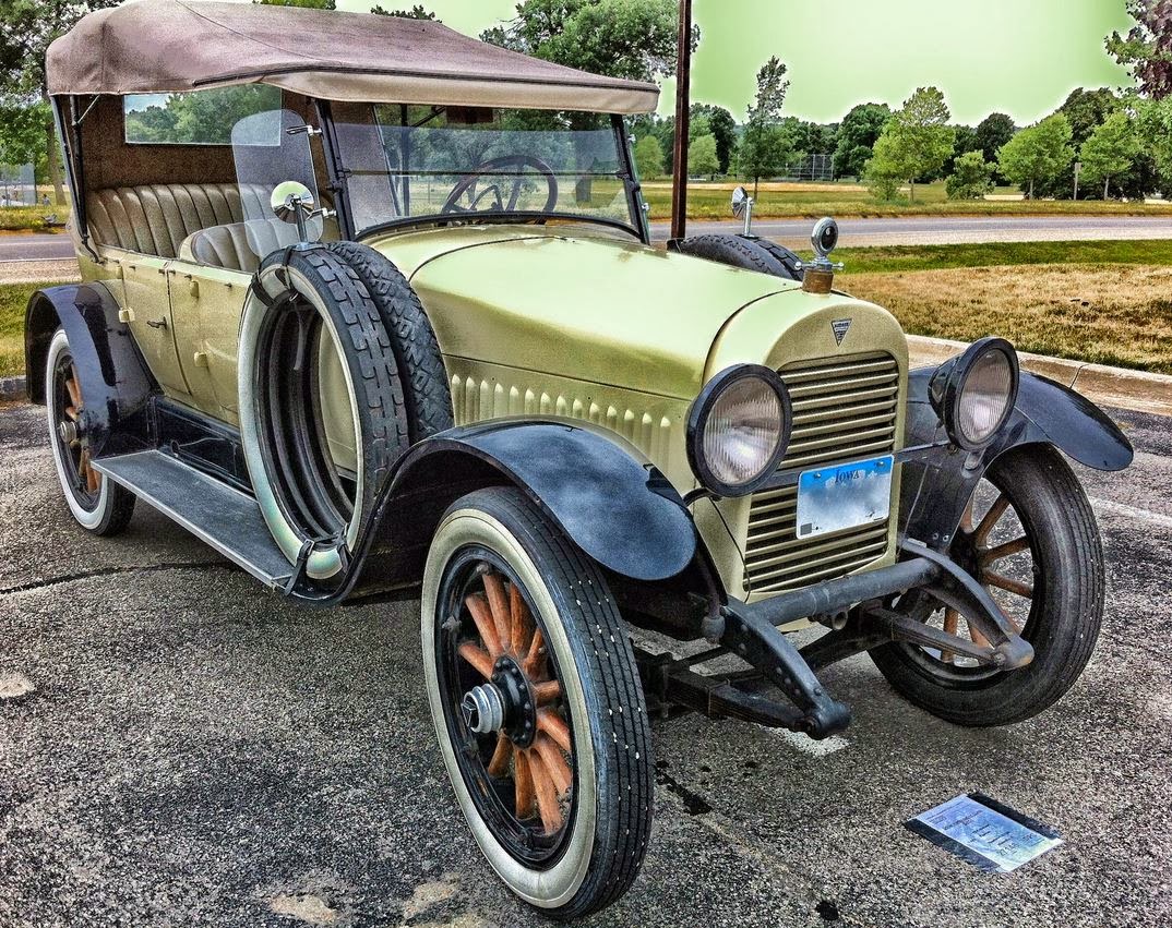 Autokuvia: Vanha auto