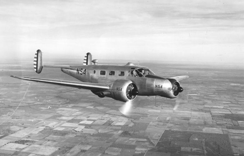 Pilots And Planes: Vintage Aircraft Beech 18 - Twin Beech