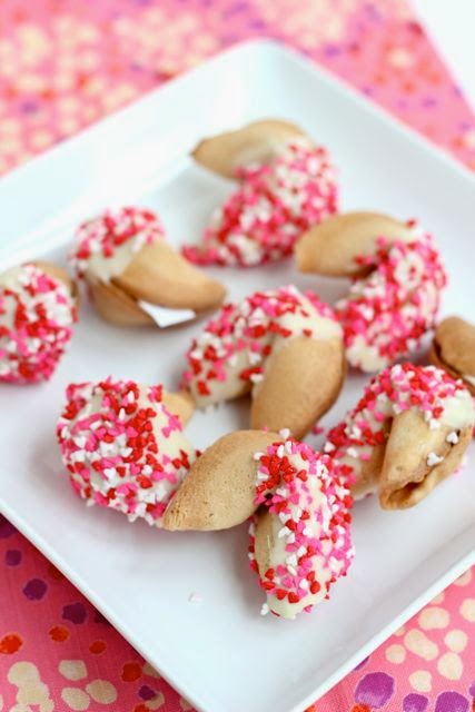 Your Southern Peach: Valentine's Day Fortune Cookies