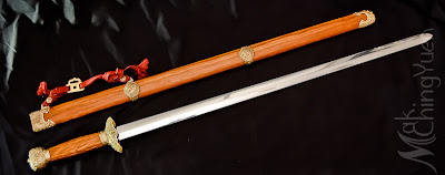 Cold Steel Blades Review: Cold Steel GIM Sword Review and Demonstration