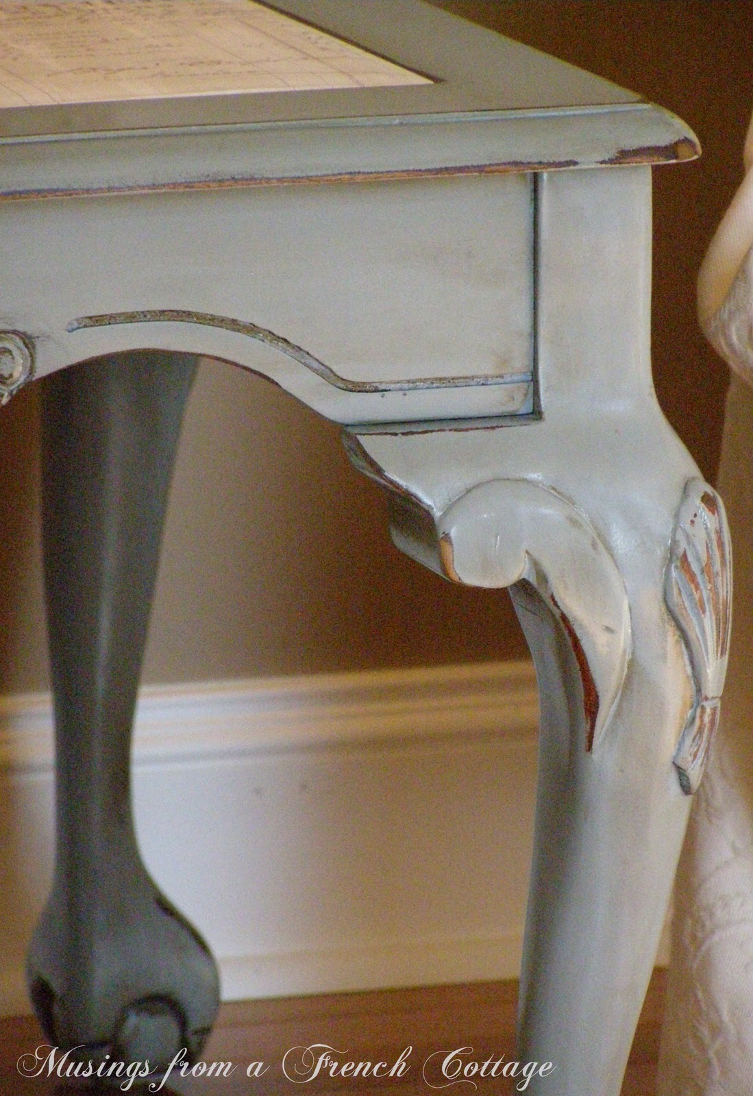 The Little French Farmhouse: Claw Foot Table Makeover and French Script