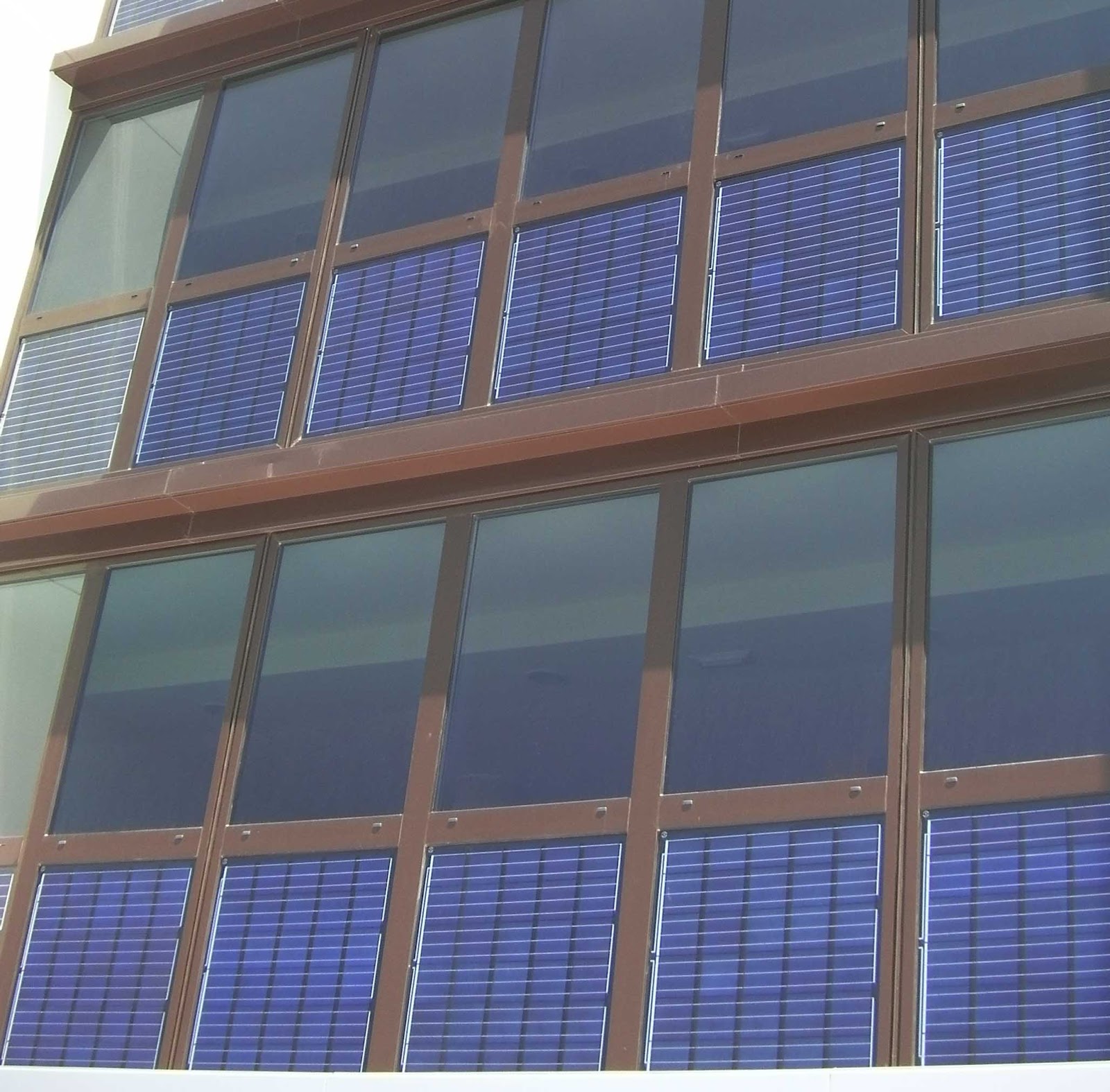 Photovoltaic Safety Glazing applied to a Curtain Wall in Igualada ...