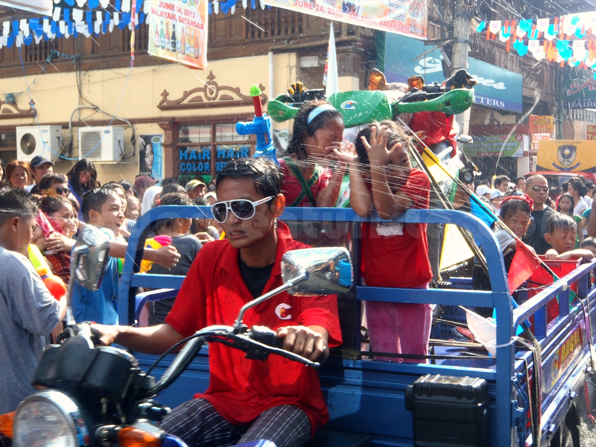 Pinoy Festivals: "Parada ng Lechon" in Balayan Batangas | Blogs, Travel ...