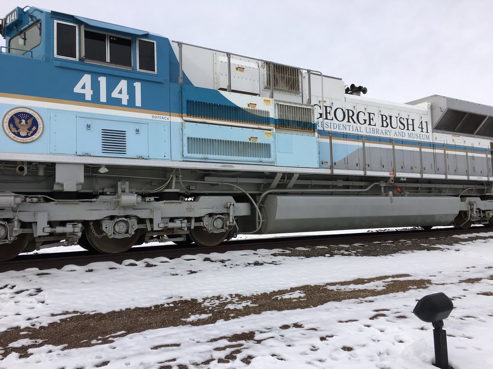 Jon Crunch: Visiting the George H.W. Bush Union Pacific Locomotive No. 4141