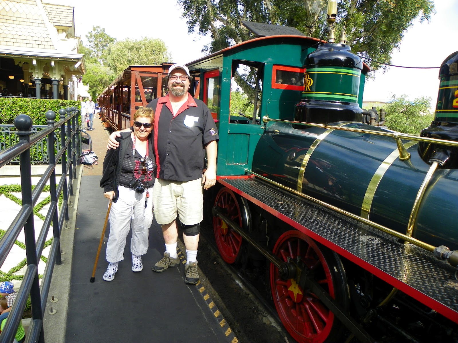 Pixie Pranks and Disney Fun: Disneyland Railroad Tinder Ride