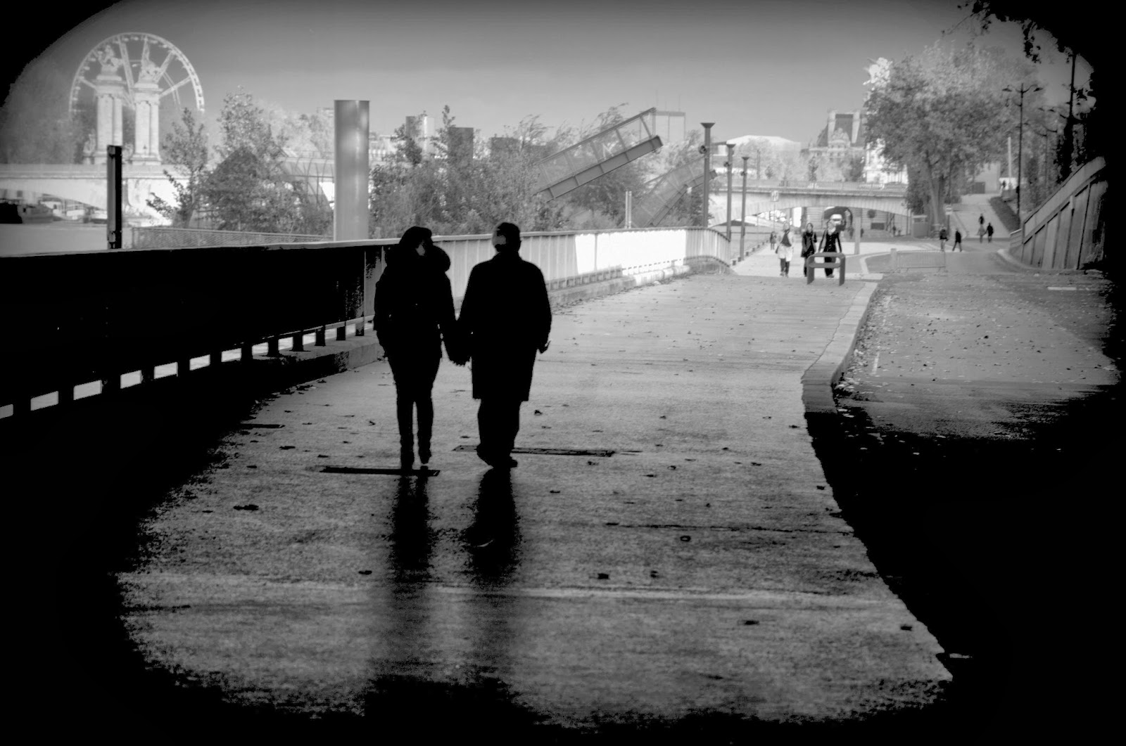 ParisDailyPhoto: Romantic walk