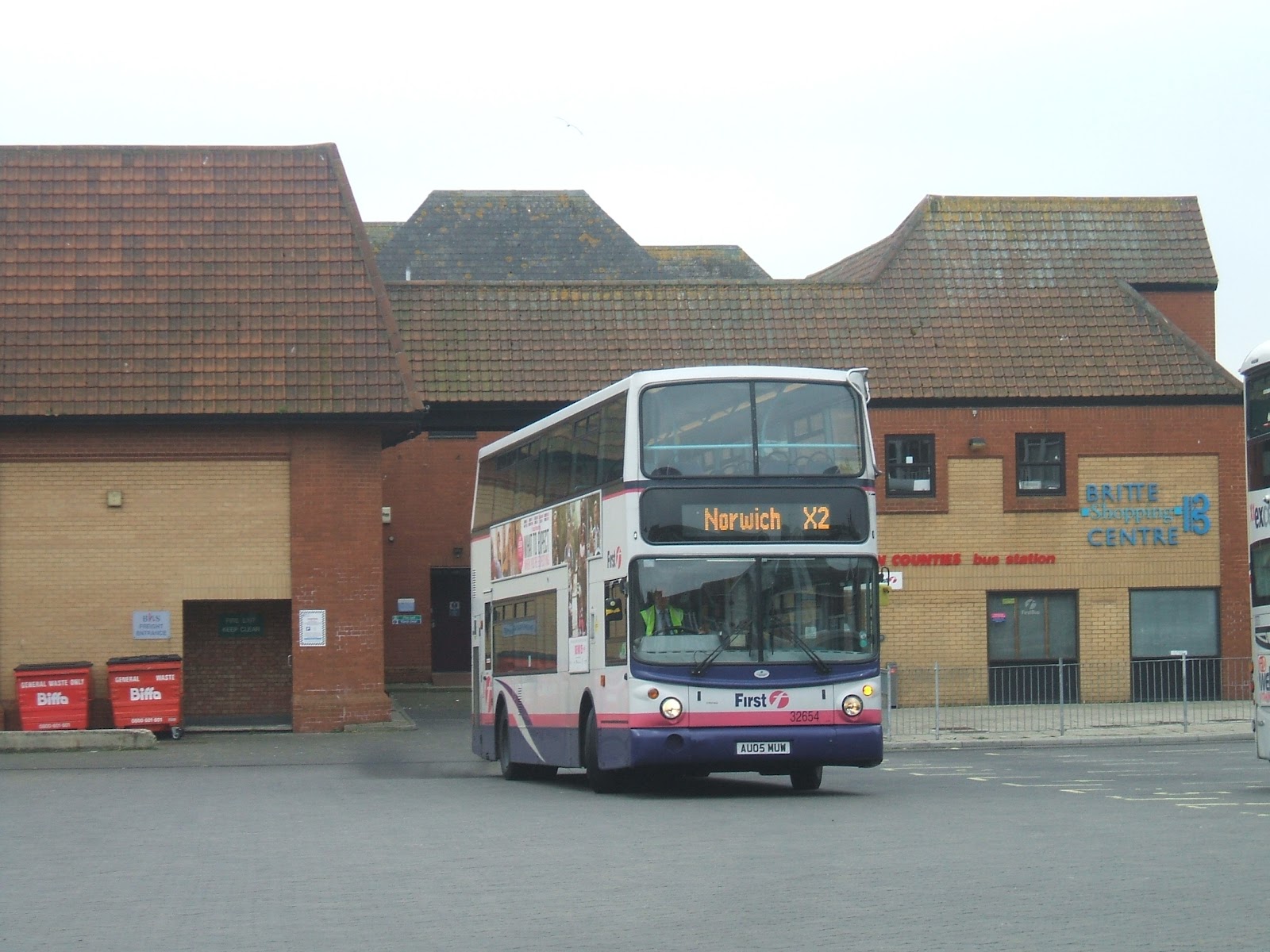 East Norfolk (& East Suffolk) Bus Blog: Lowestoft Bus Station - Sunday