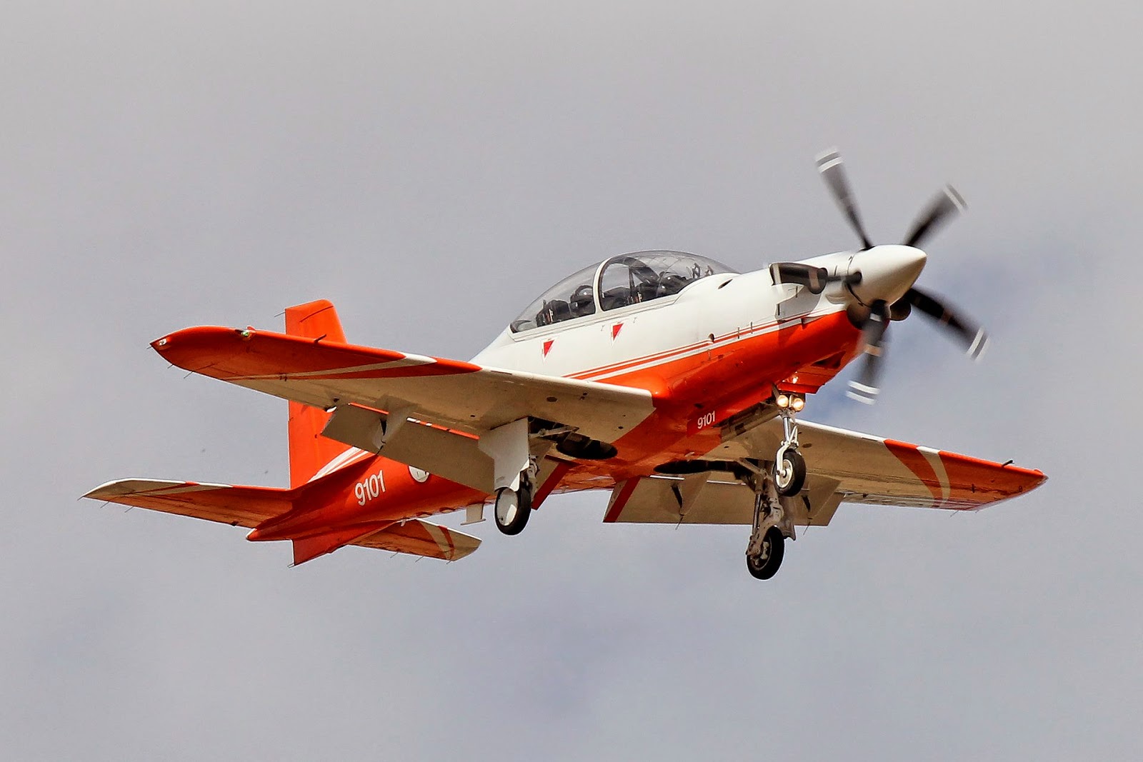 Perth Airport Spotter's Blog: RAAF Base Pearce (YPEA) Assorted aircraft ...