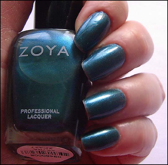 Zoya Akyra