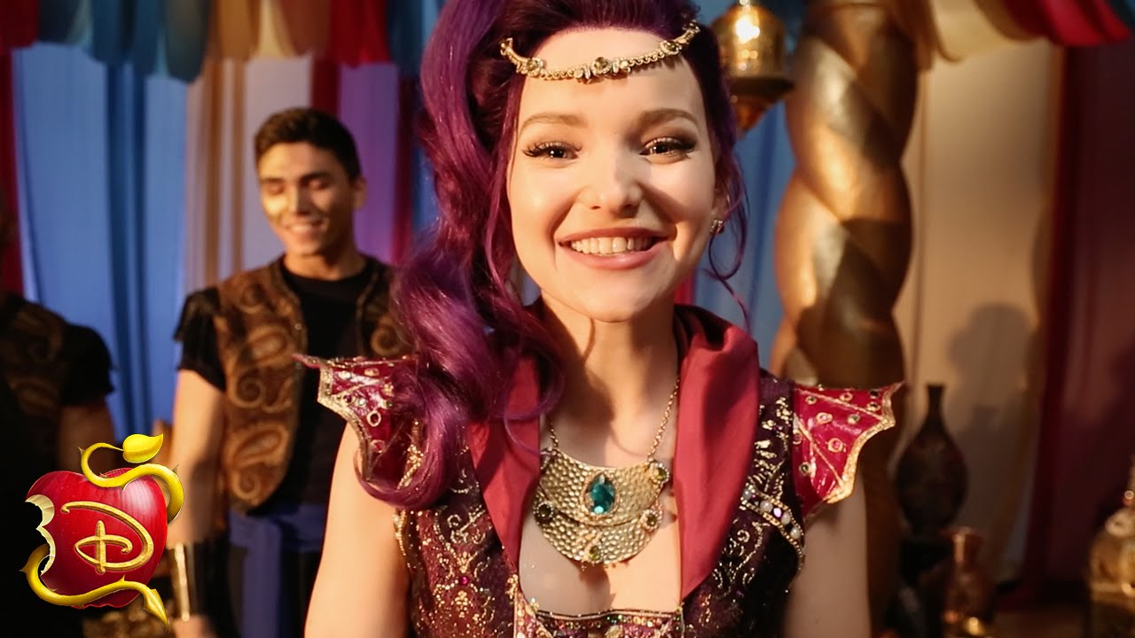Disney at Heart: Descendants Genie in a Bottle