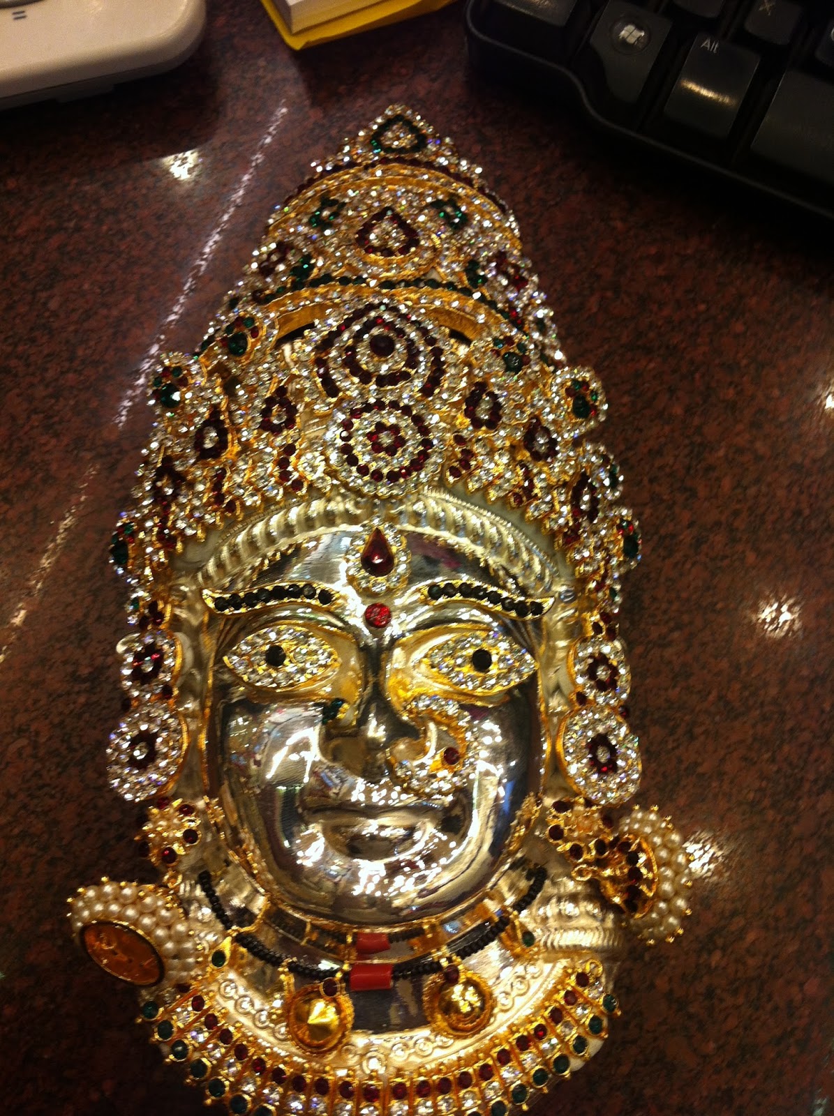 SHRINGAR COSTUMES: LAKSHMI MUKHAVADA / LAKSHMI MASK