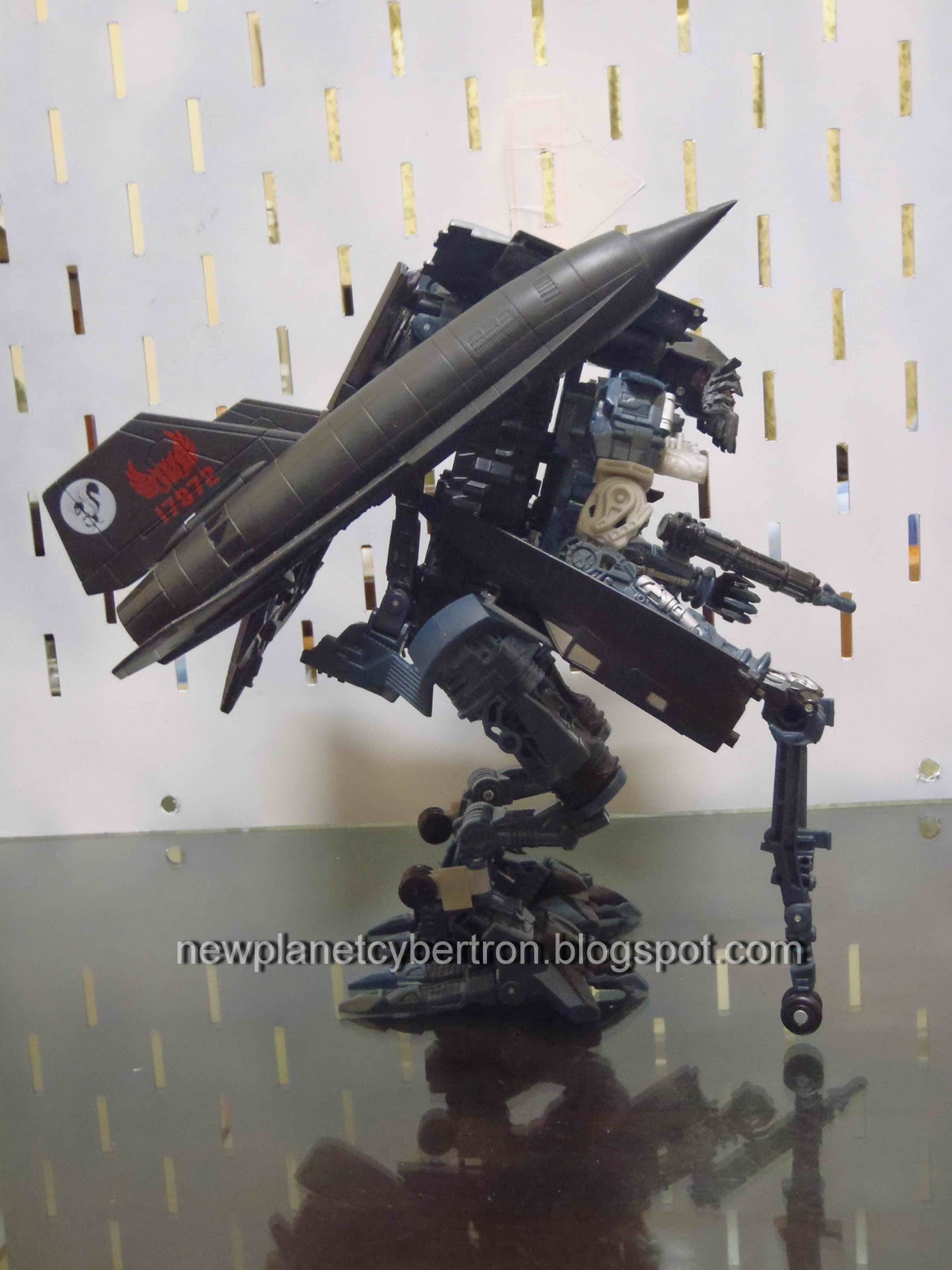 New Planet Cybertron: Transformers Review: Jetfire (ROTF Leader)